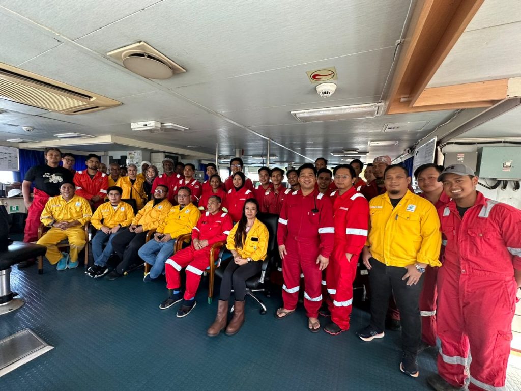 Java Offshore Team Attends Pre-Mobilization Meeting Onboard M Grace in ...